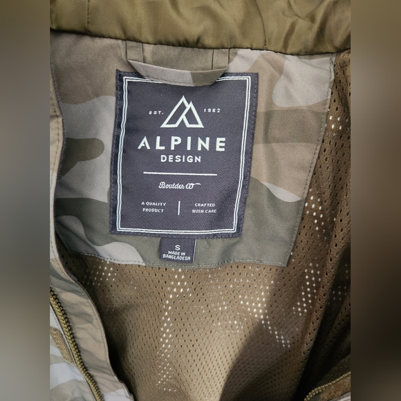 Alpine | Jackets & Coats | Mens Small Alpine Camo Hunting Rain Jacket ...